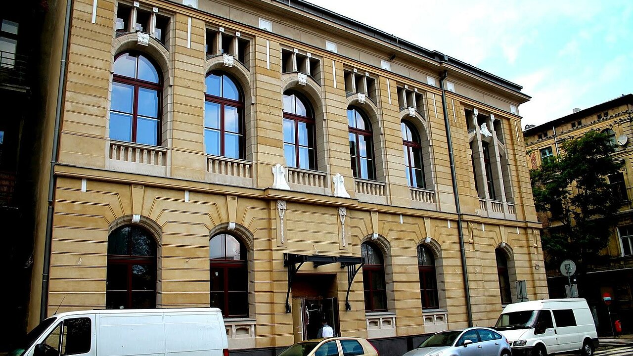 Arlekin Puppet Theater: Turystyczny Portal Łodzi