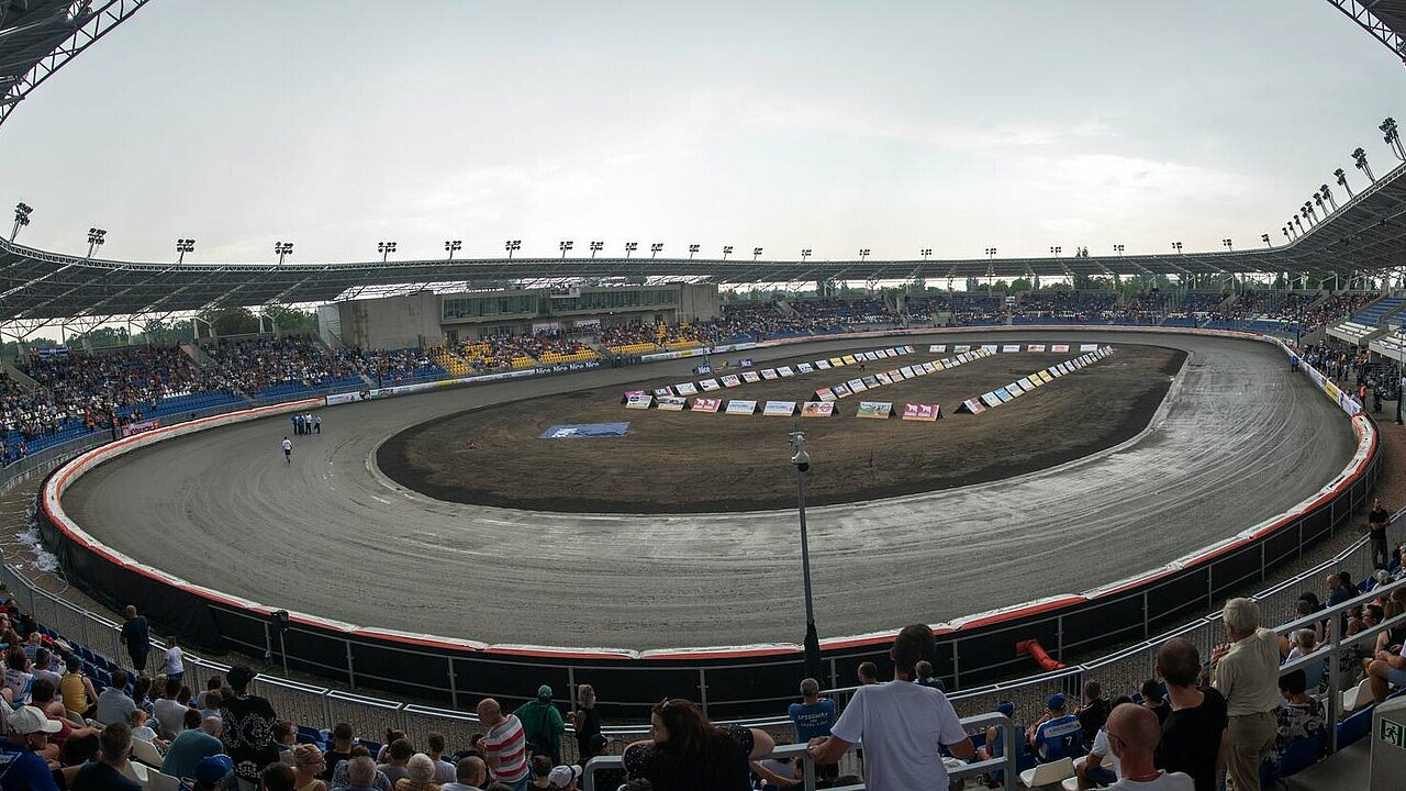 Moto Arena: Turystyczny Portal Łodzi